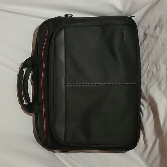 Targus | Tablets & Accessories | Targus Computer Carrying Case | Poshmark